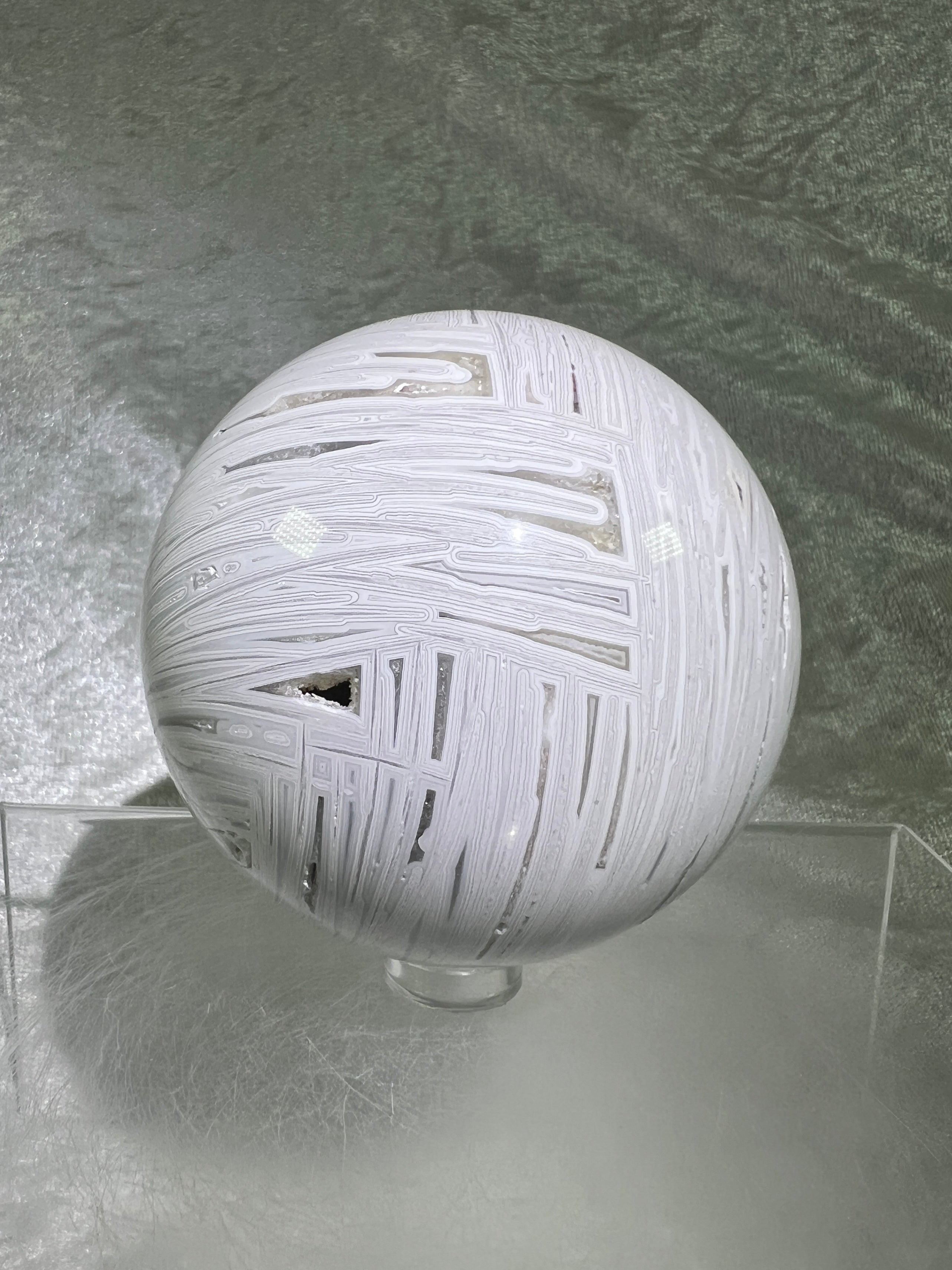 White Mexican Crazy Lace Sphere. 72mm. Gorgeous Mexican Agate Sphere ...